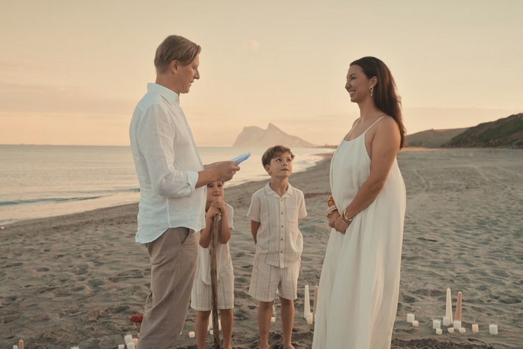 '10 jaar Blind Getrouwd': Frances Lefebure blikt terug met oude ...