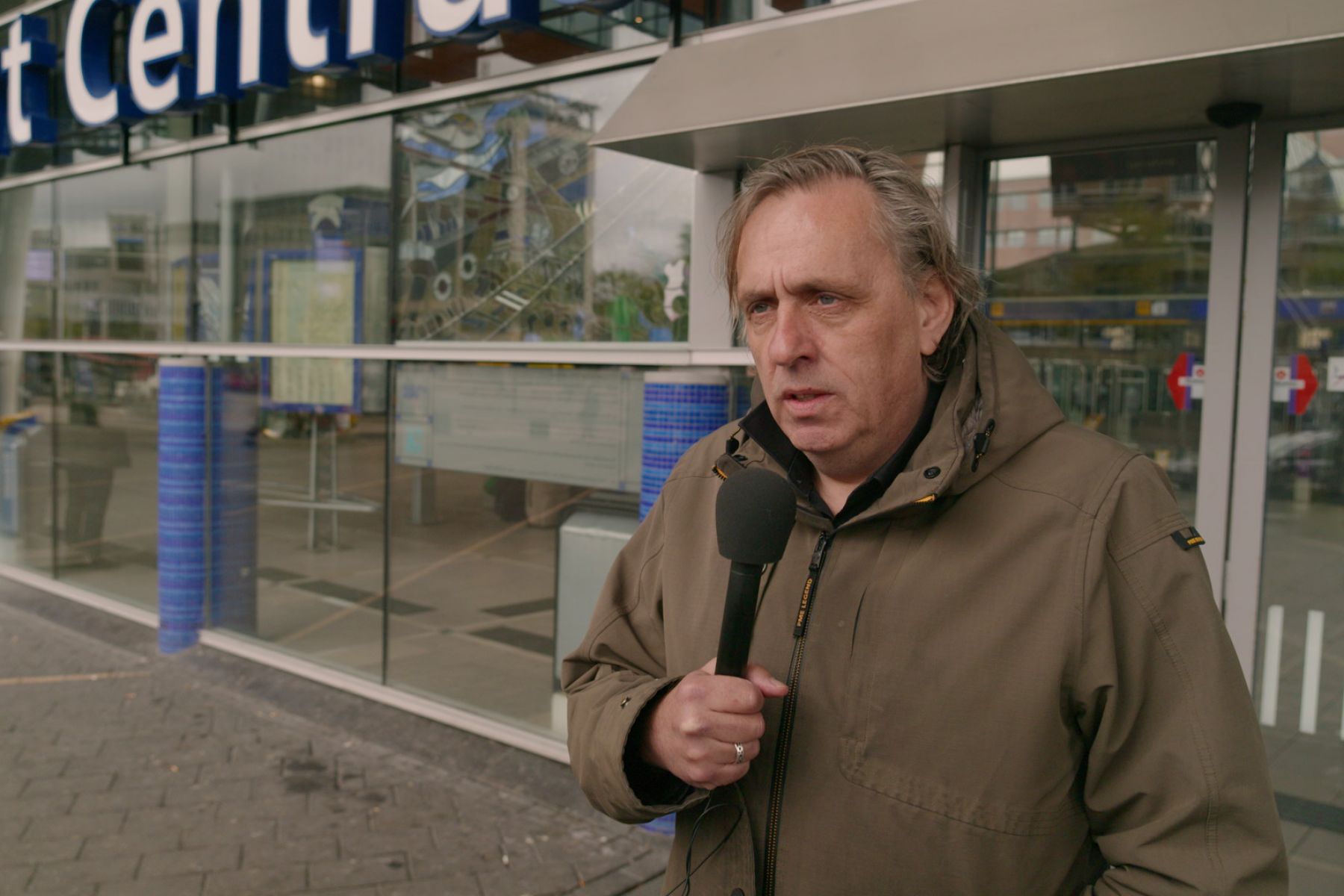 Marcel van Roosmalen schetst beeld van Nederland in 'Van Roosmalen op ...