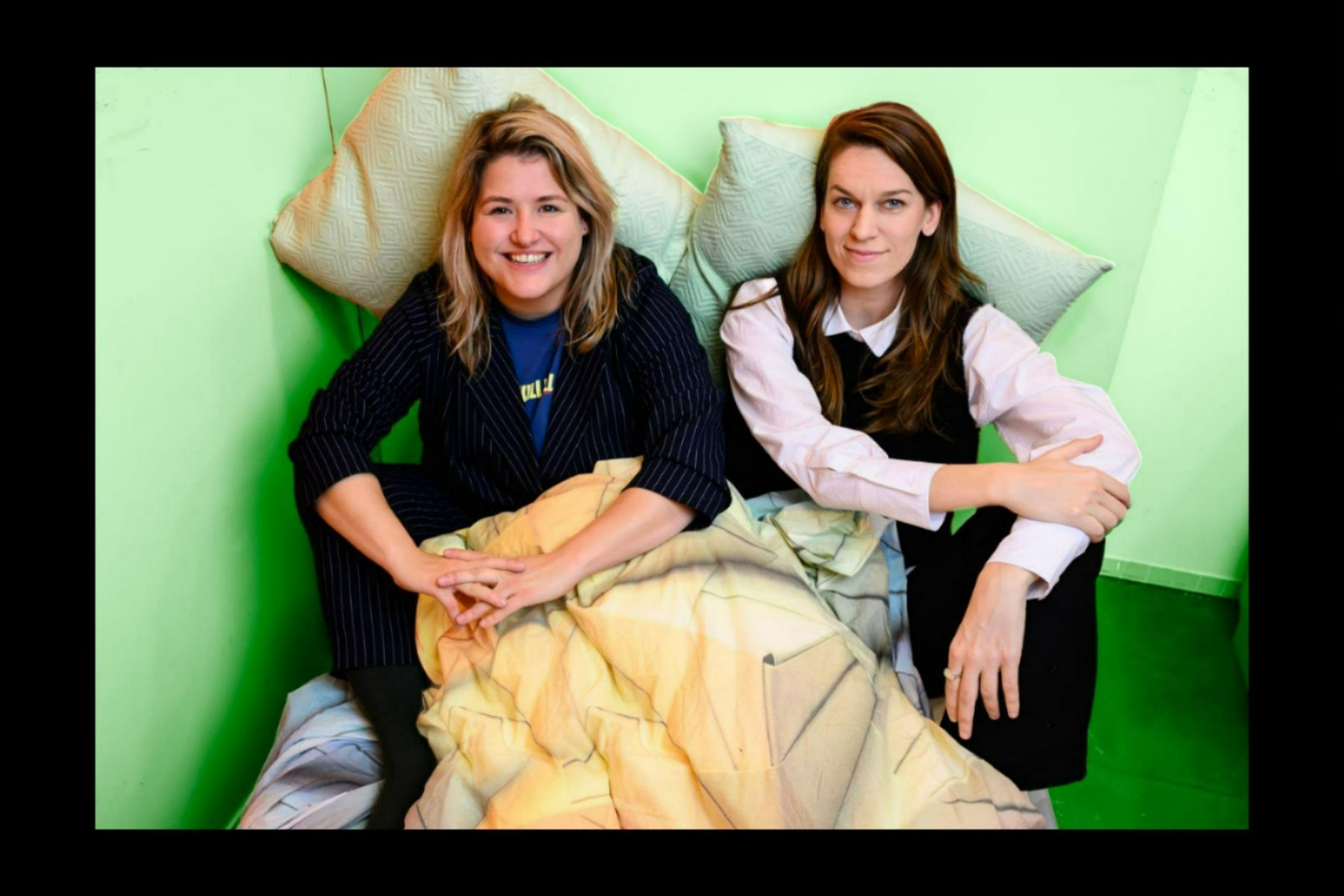 Annefleur Schipper en Vera Siemons presenteren 'Nachtgasten' voor '3FM ...